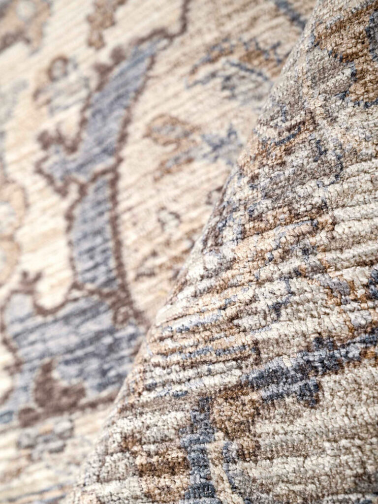 UrbanLavish No. 3A with Checkerboard Anne - RUG STAR